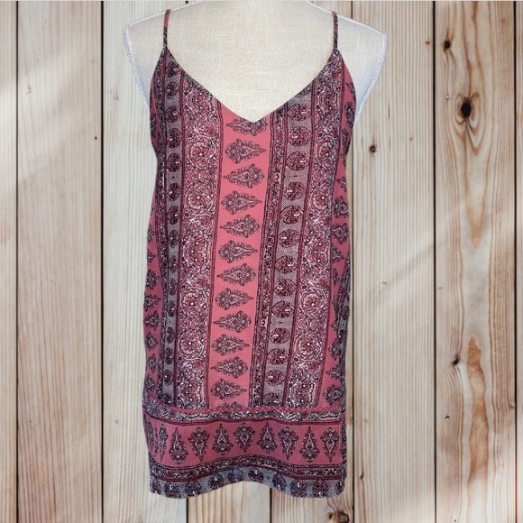 Doe & Rae | Tops | Doe Ray Strappy Tank | Poshmark